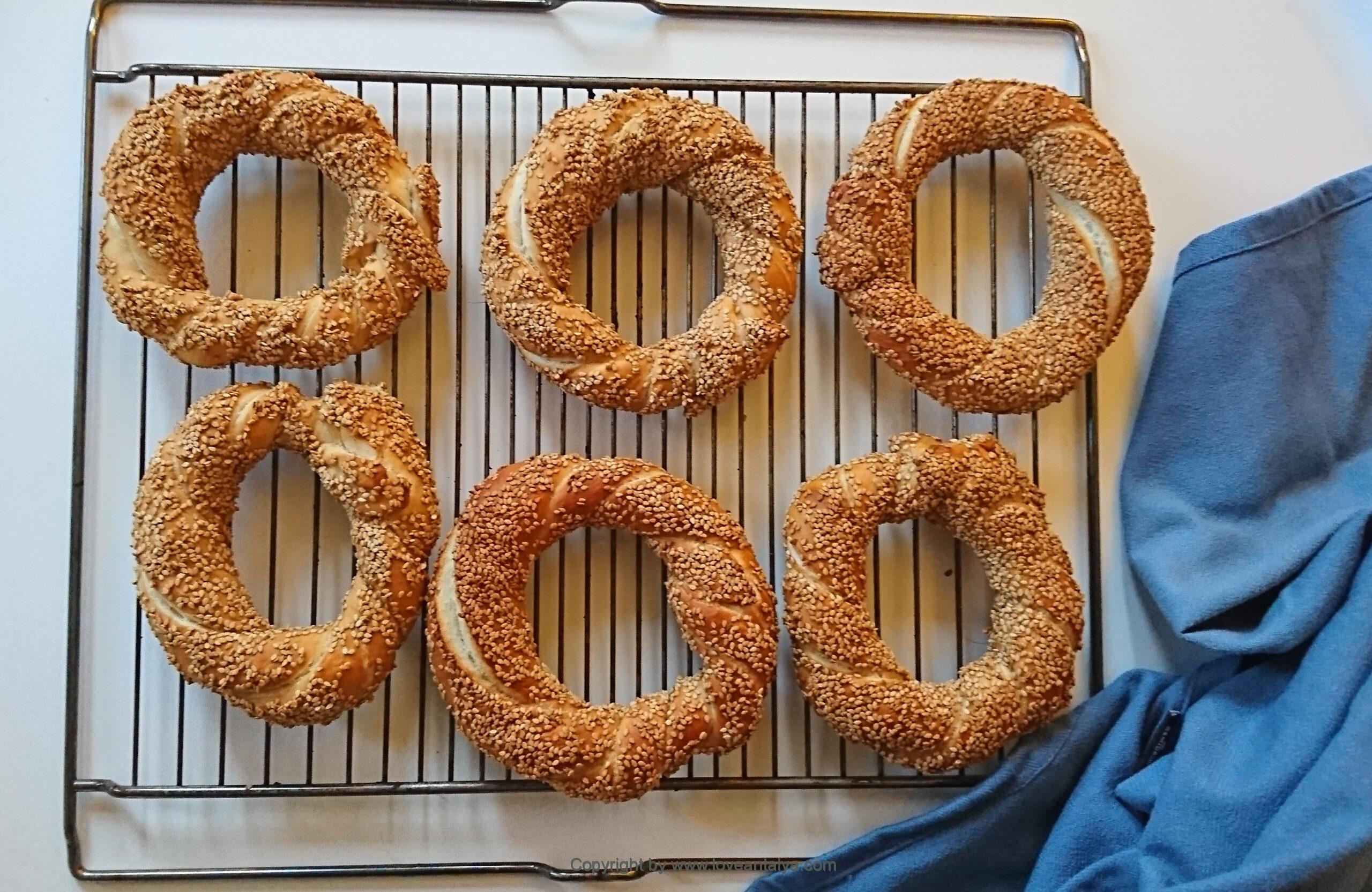 Turkish simits - lovely round sesame breads - Love Antalya